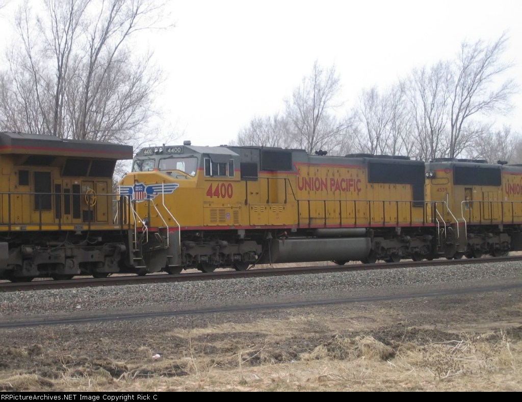 UP 4400 Is #2 of 3 On A EB Manifest